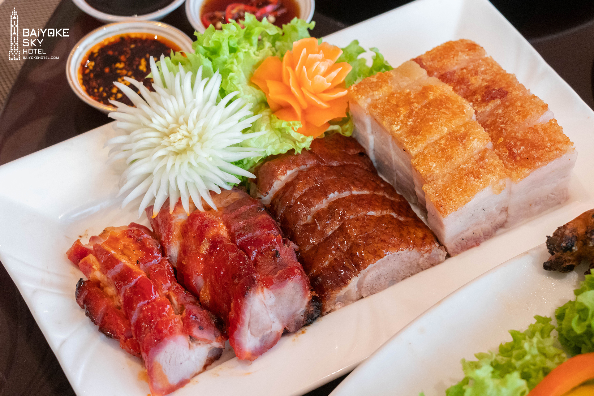 Crystal Grill Buffet on 82nd floor Baiyoke Sky Hotel - Thaivanrent.com